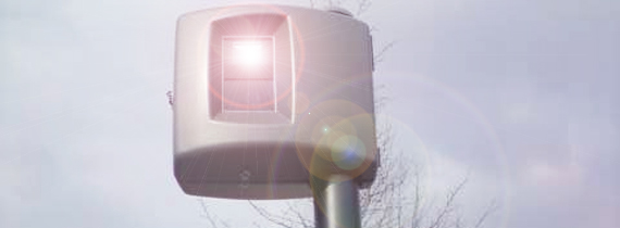 Stop au racket ! découvrez vite les radars feu rouge